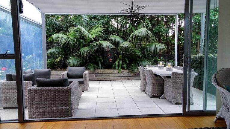 Castor Bay Canopy Case Study - Frescoshades