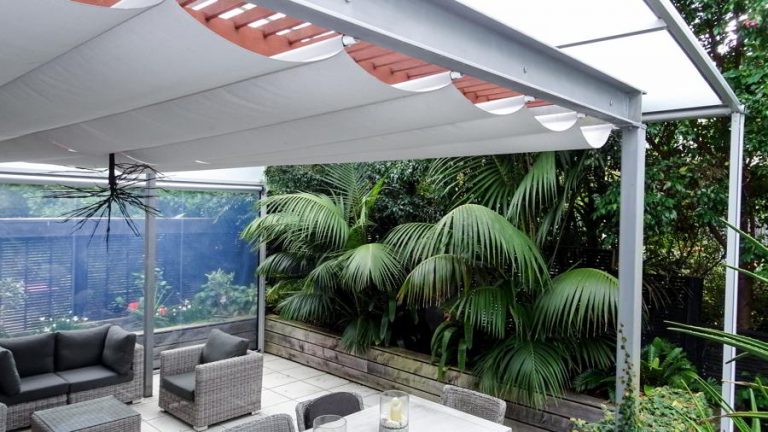 Castor Bay Canopy Case Study - Frescoshades